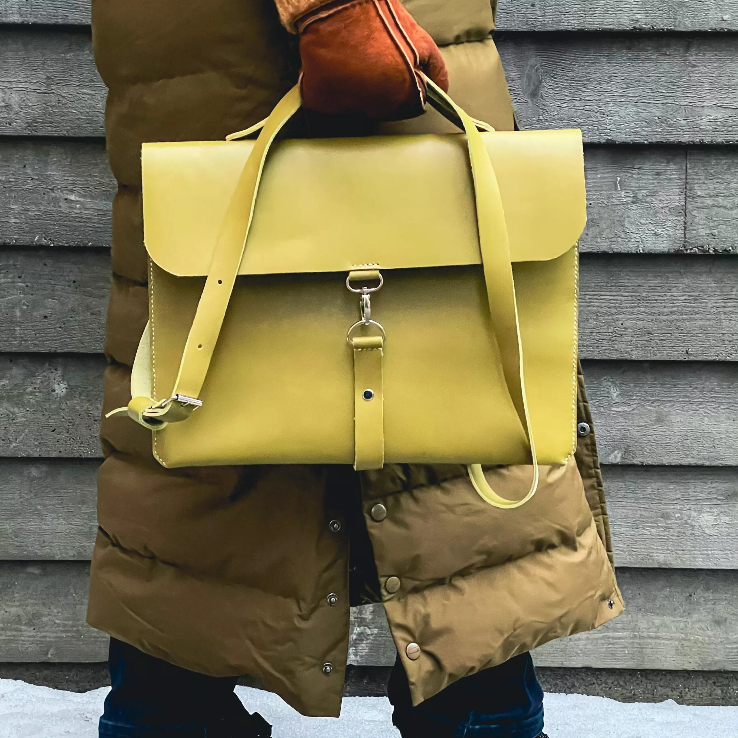 What Is A Hobo Bag? A Comprehensive Guide